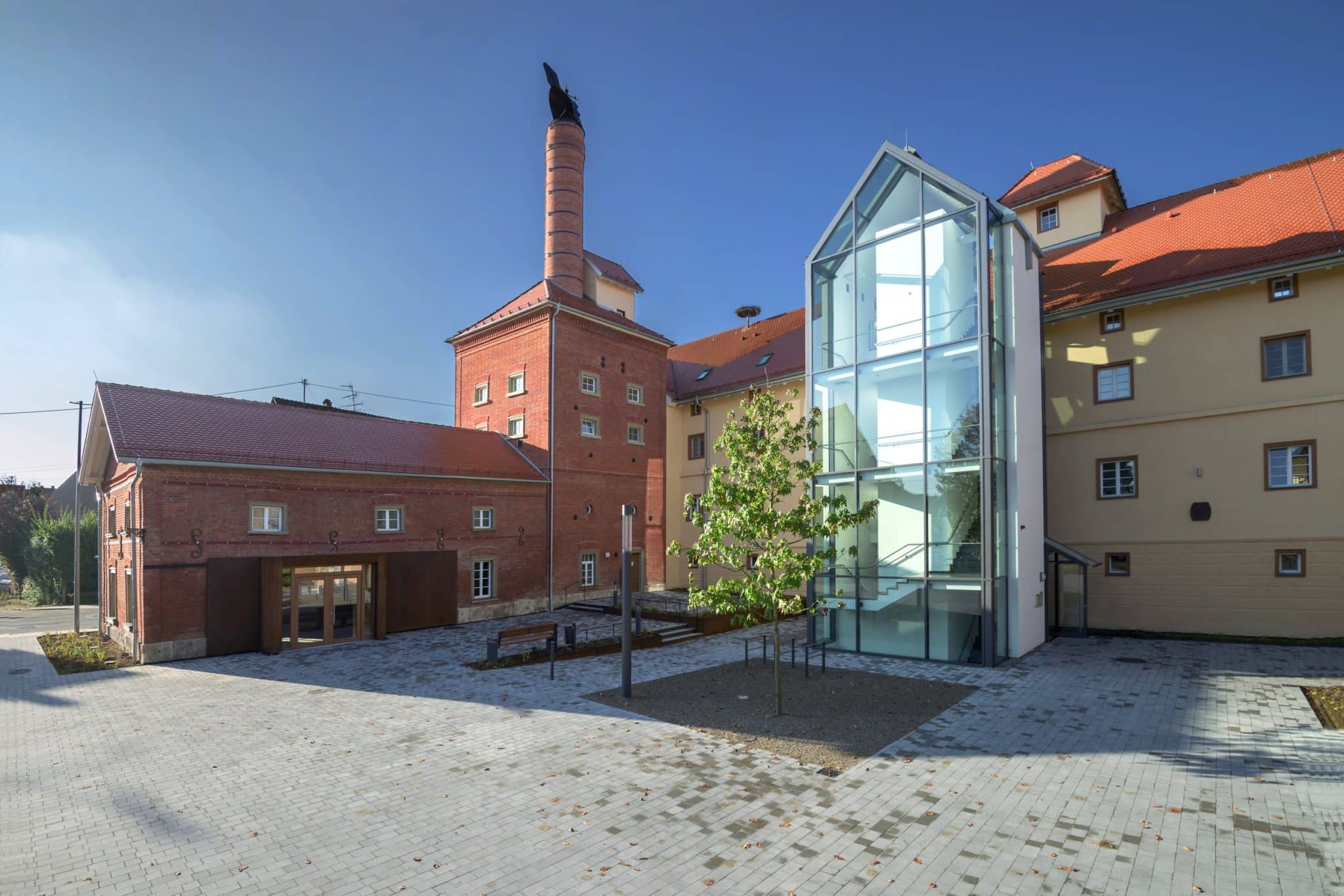 Wohnen im Denkmal - Schlosshof Uttenweiler - WirliebenBau