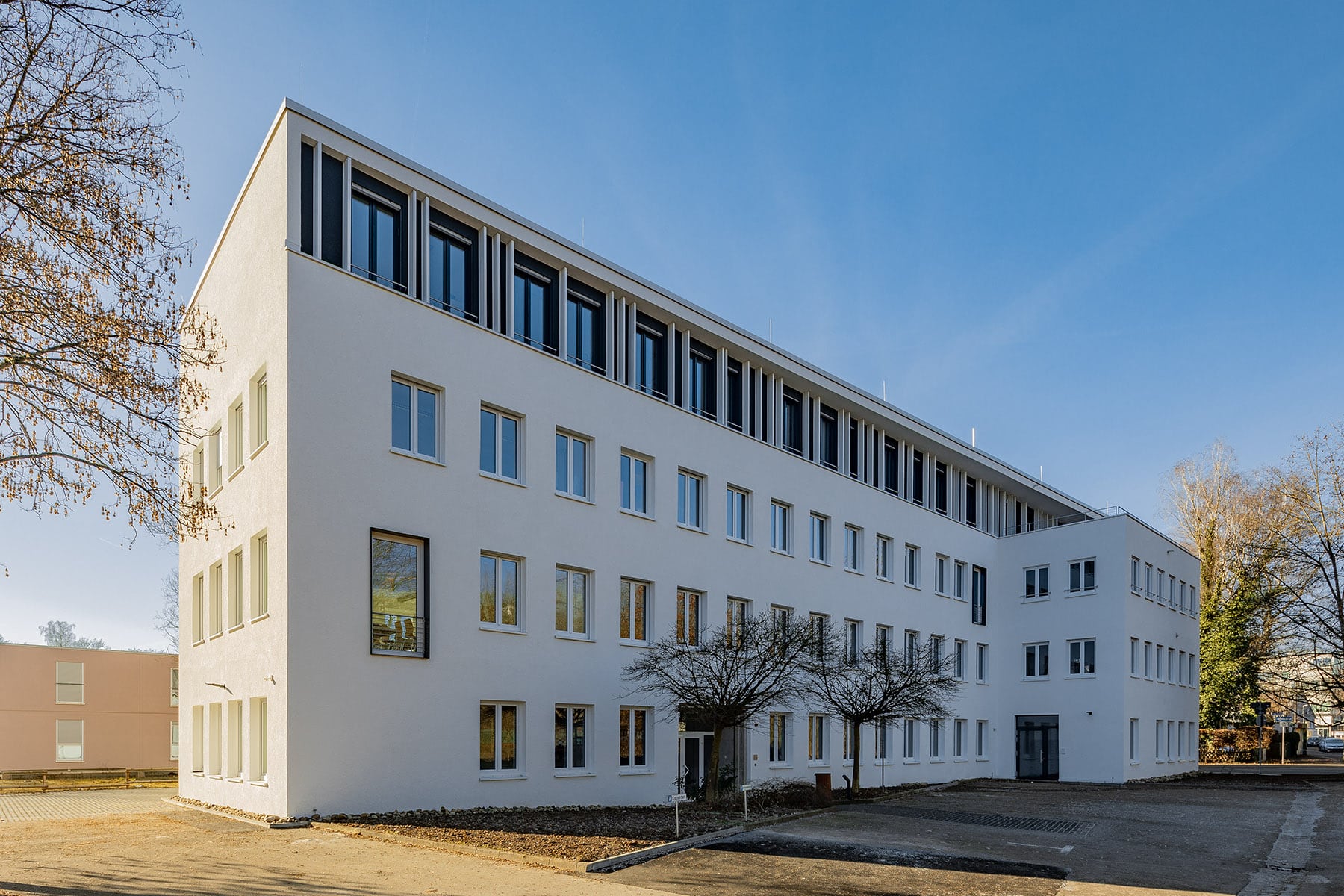 Umbau und Aufstockung einer Berufsschule - WirliebenBau